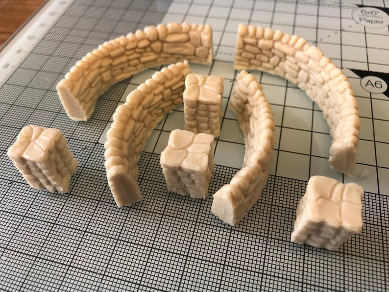 DT39 Country Walling Curved Sections - Model Railway Scenery OO Scale ...