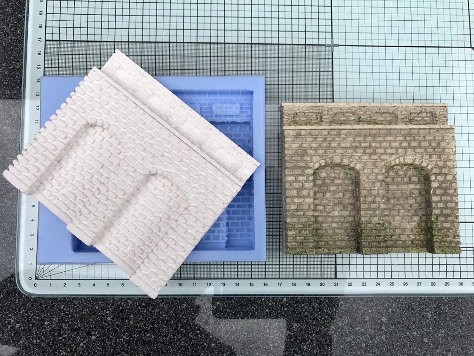 LS01 Lineside Stone Walling Mould - for Model Railway Scenery - Etsy UK