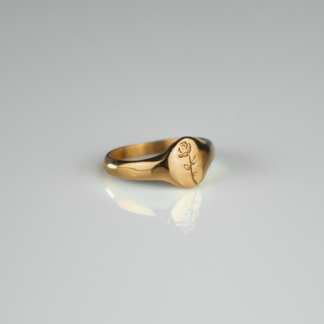 Gold Rose Ring • Engraved Flower Ring • Rose Signet Ring • Statement ...