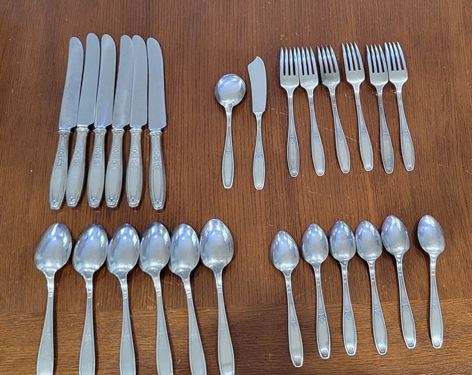Vintage 1847 Rogers Bros Ambassador Pattern Flatware Set of 26 - Etsy