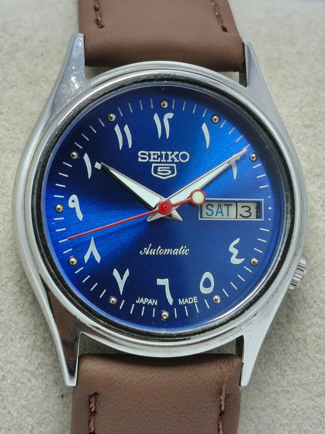 Vintage Seiko 5 Automatic Watch: Arabic Numerals Blue Dial Day/date ...