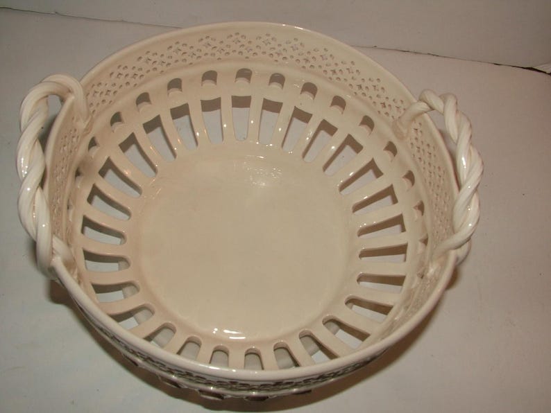 Vintage Staffordshire Royal Creamware Masterpieces Fruit Bowl - Etsy