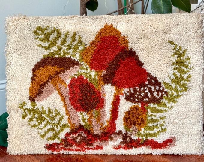 Vintage Mushroom Latch Hook Wall Hanging, Latch Hook Rug - Etsy