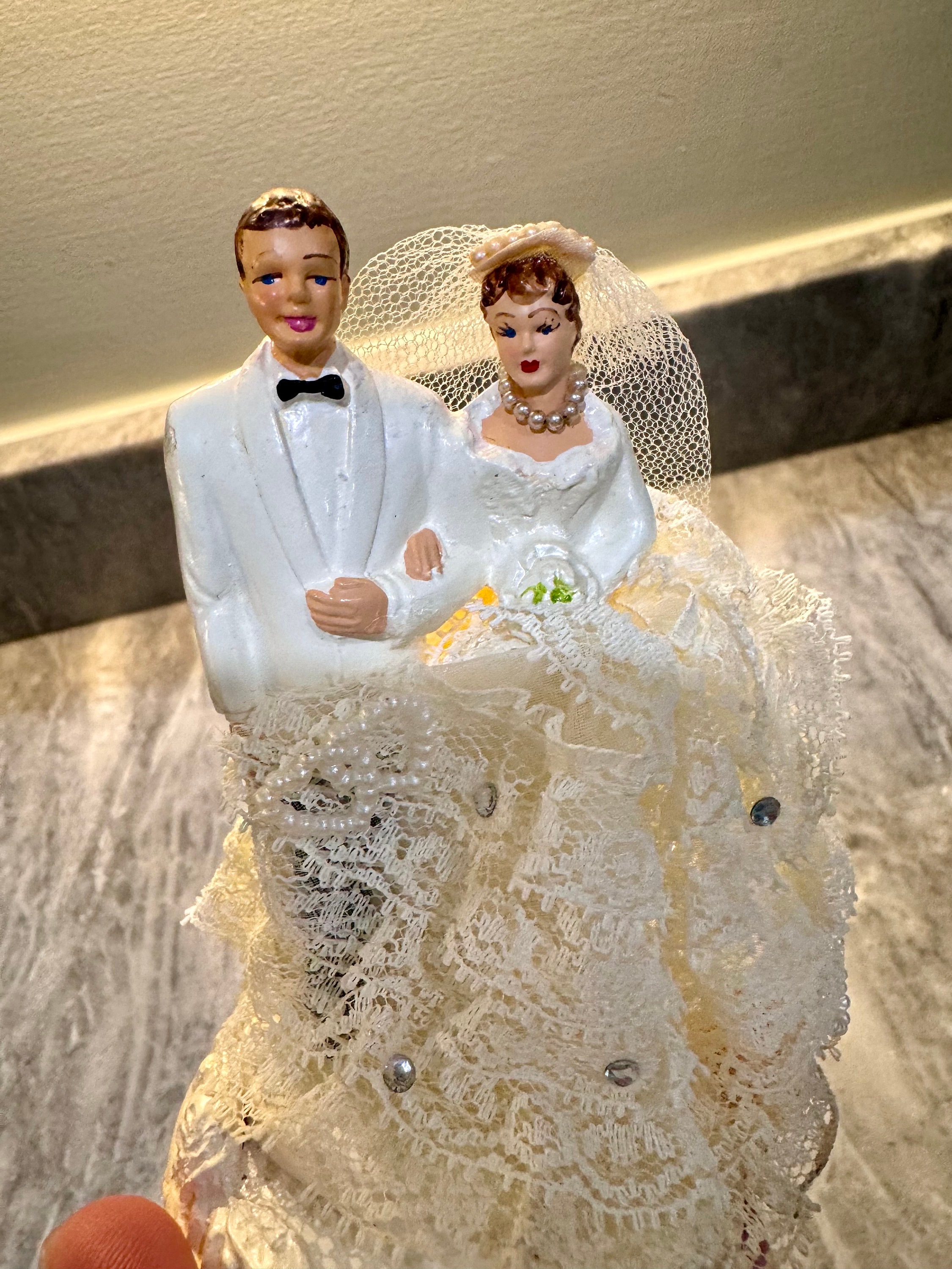 Vintage Bride and Groom Wedding Topper - Etsy