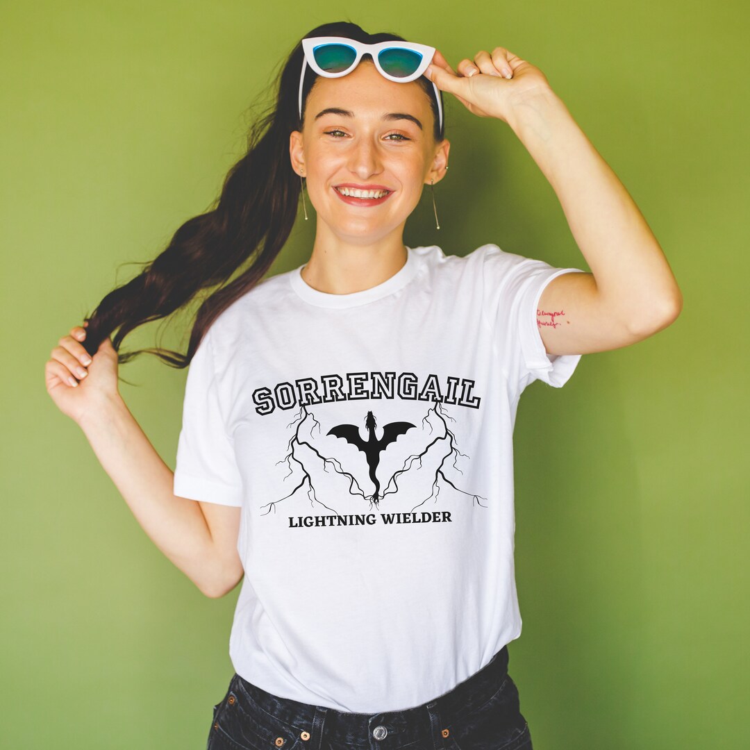 Fourth Wing Inspired Shirt Violet Sorrengail Lightning Wielder Rider ...