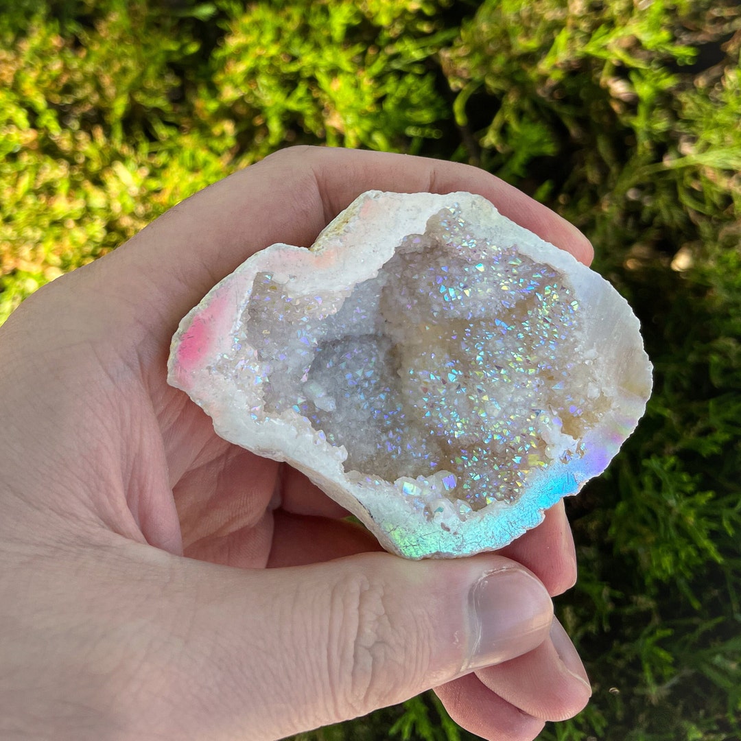 KALIFANO Angel Aura Quartz Geode - Titanium Bonded Crystal Cuarzo ...