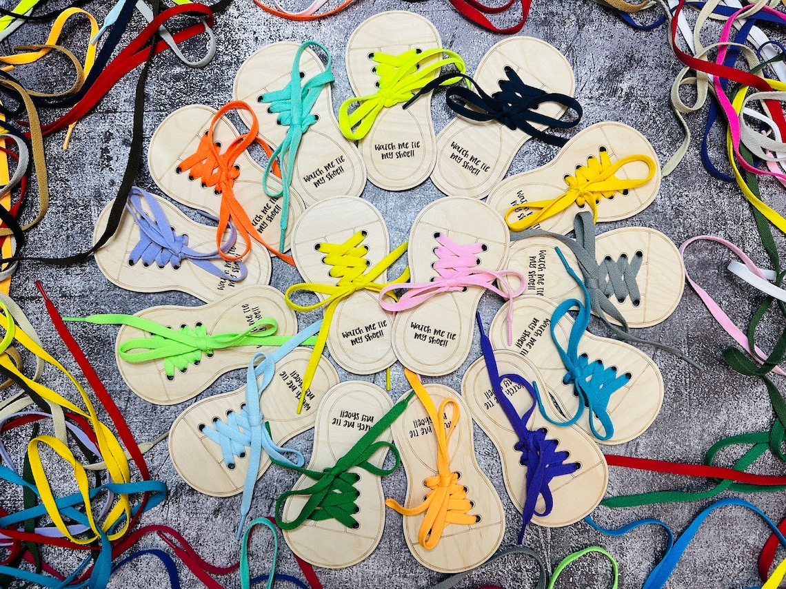 Watch Me Tie My Shoe Cards, Practice Tying My Shoes, Learning Tool ...