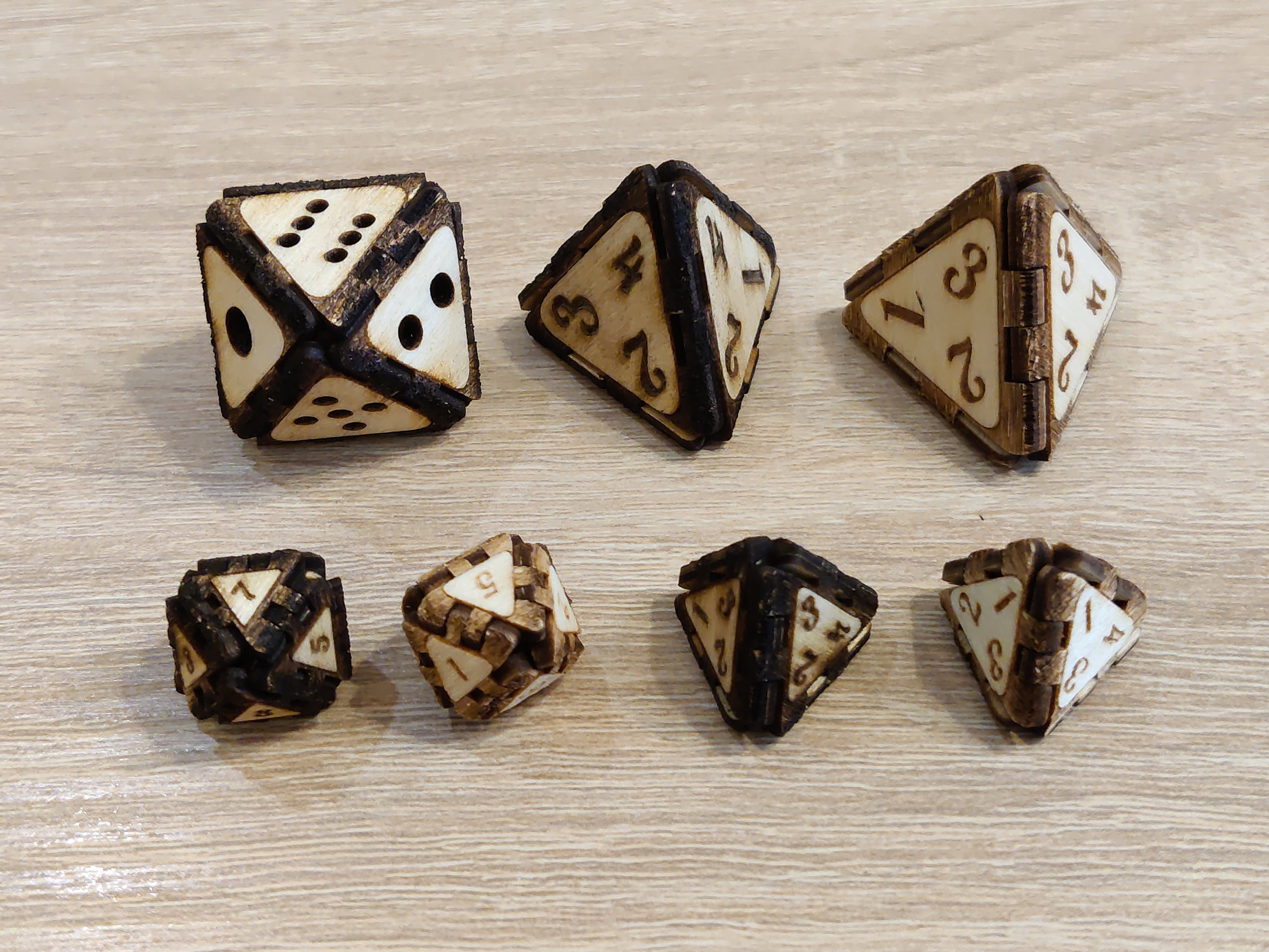 Fource-sided and Eight-sided Dice (D4 and D8) - SVG File for Laser ...
