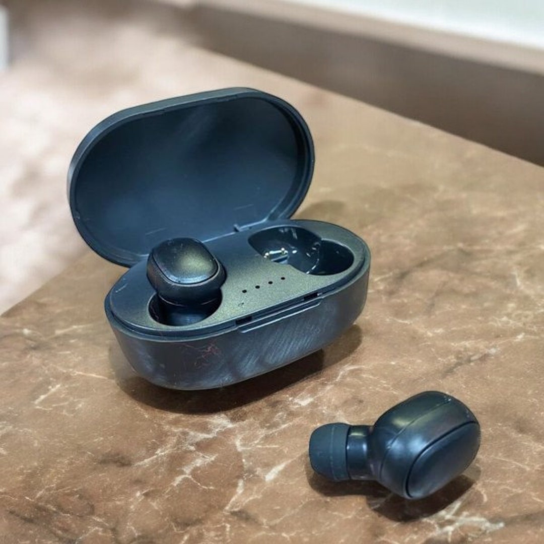 Black Bluetooth Airpods for iPhone and Android. Wireless and Portable ...