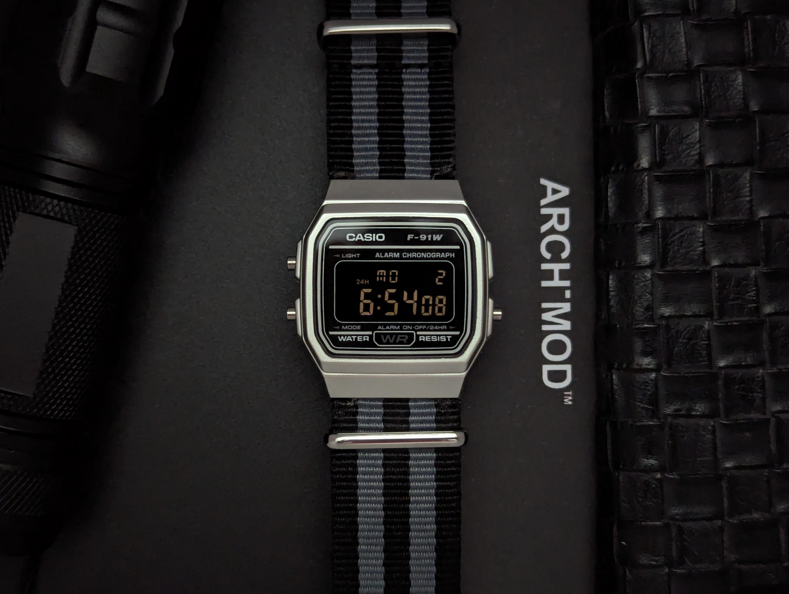 Custom Casio F-91W || Hand-notched 22mm NATO Strap || Retro-style Watch ...