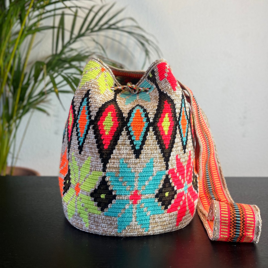 Large WAYUU Bag, Handmade WAYUU Mochila, Crossbody Wayuu Purse, Wayuu ...