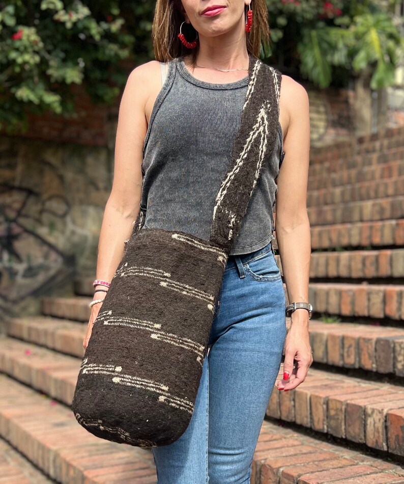 Rare ARHUACO Handwoven Mochilla Bag, Large Arhuaco Bags, Authentic ...