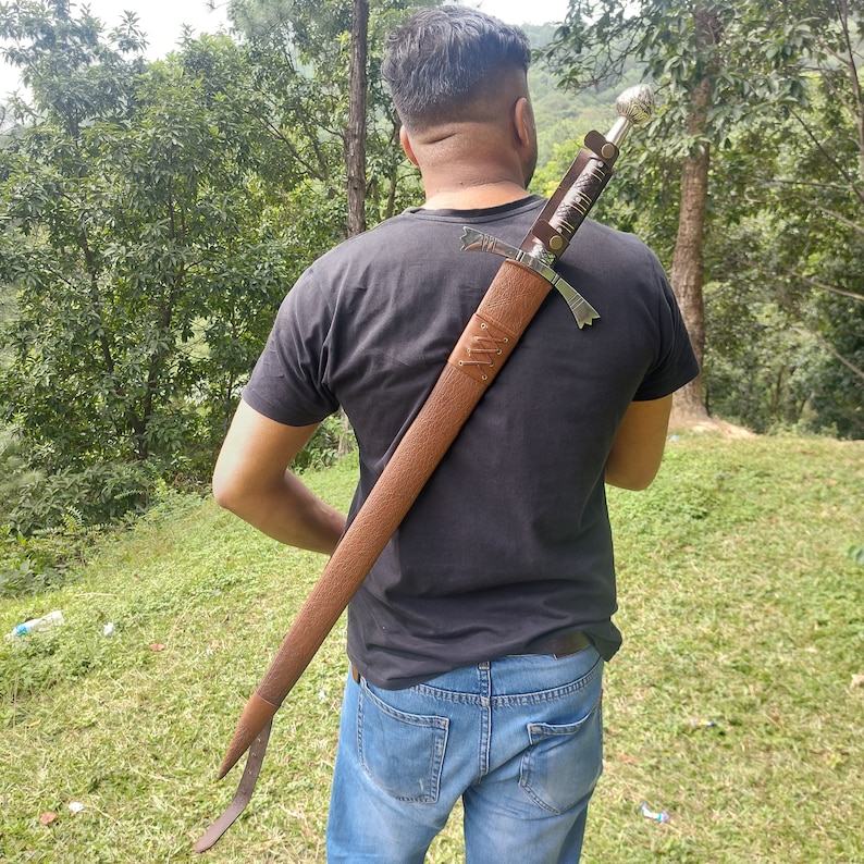 29 Inch Viking Sword With Carved Pommel Full Tang Using Sword Kukri ...