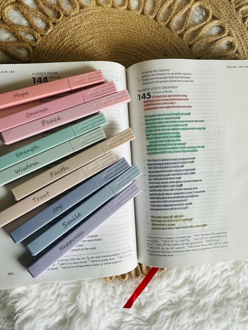 Faith Pastel Highlighters | Set of 10 | Bible Highlighters ...