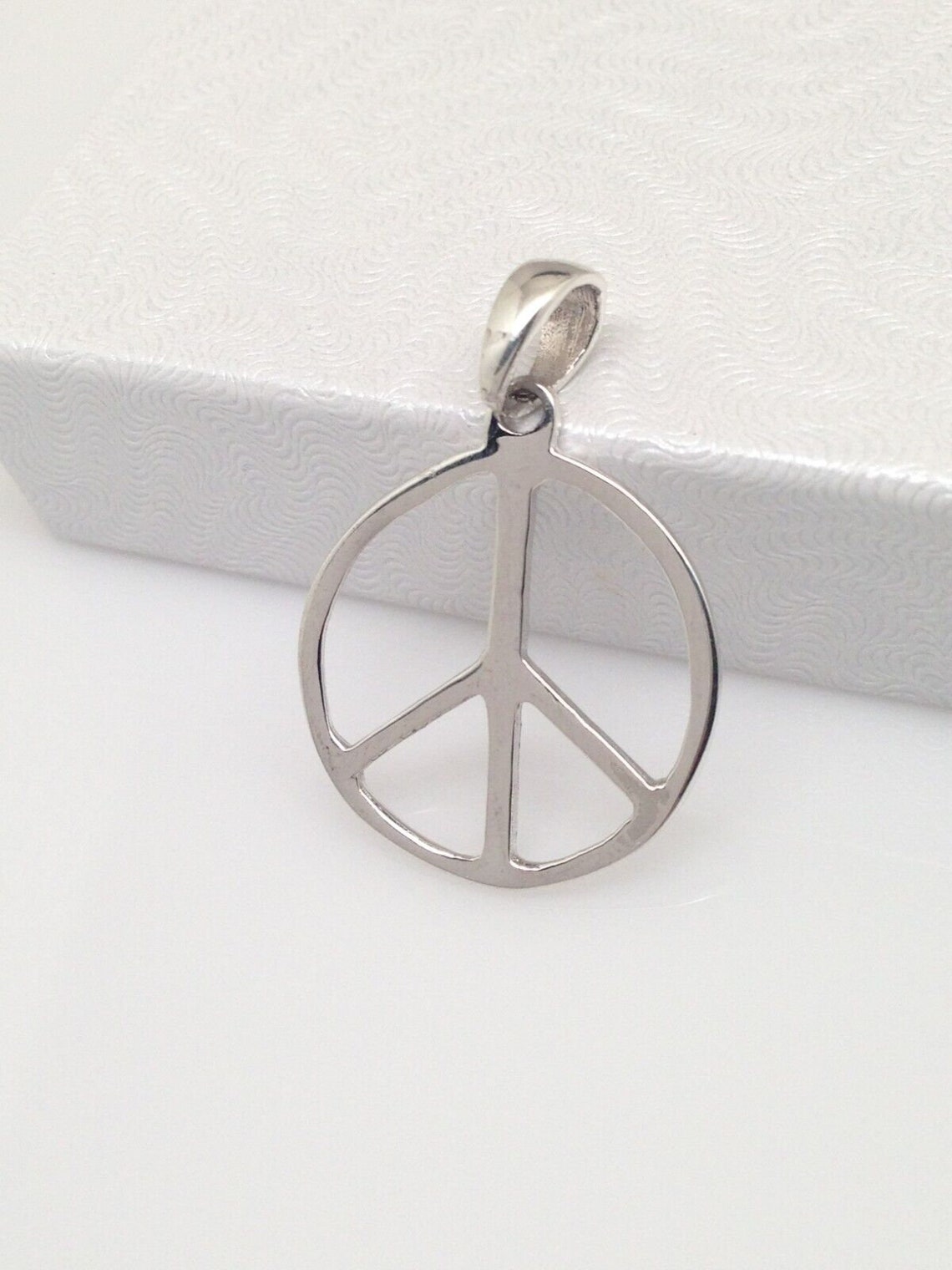 20mm/0.79in Silver Peace Sign Pendant Sterling Silver 925, Plain Peace ...