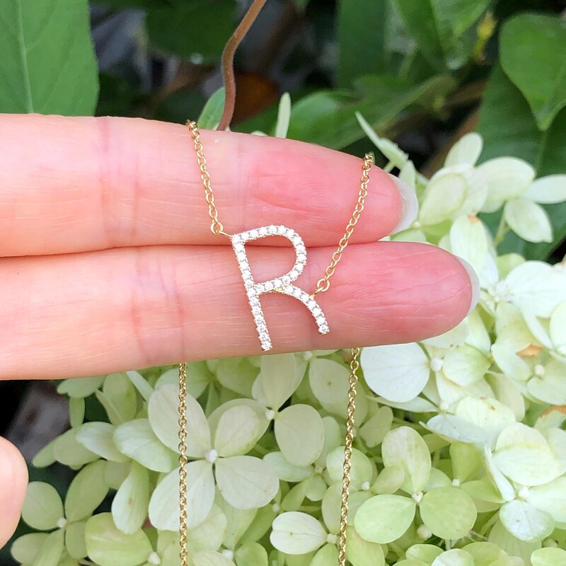 Letter R Necklace - Etsy