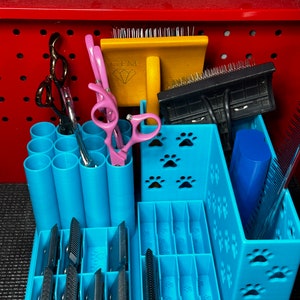 The Great Pyrenees Dog Grooming Brush Holder, 12 Scissors, 8 Standard ...