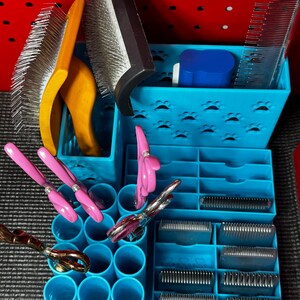 The Great Pyrenees-- Dog Grooming Brush Holder, 12 Scissors, 8 Standard ...