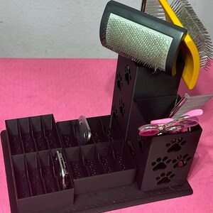 The Doodledog Grooming Brush and Standard/wide Size Blade Holder ...