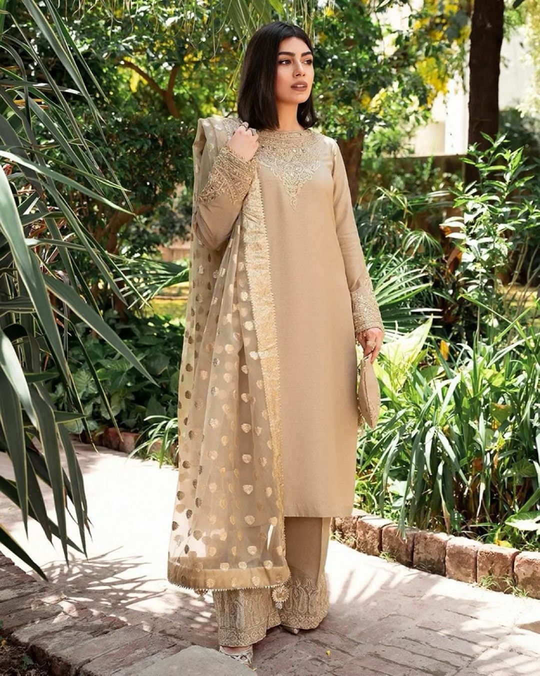 Pakistani Designer Outfits Straight Trouser Pant Suit Wedding Reception ...
