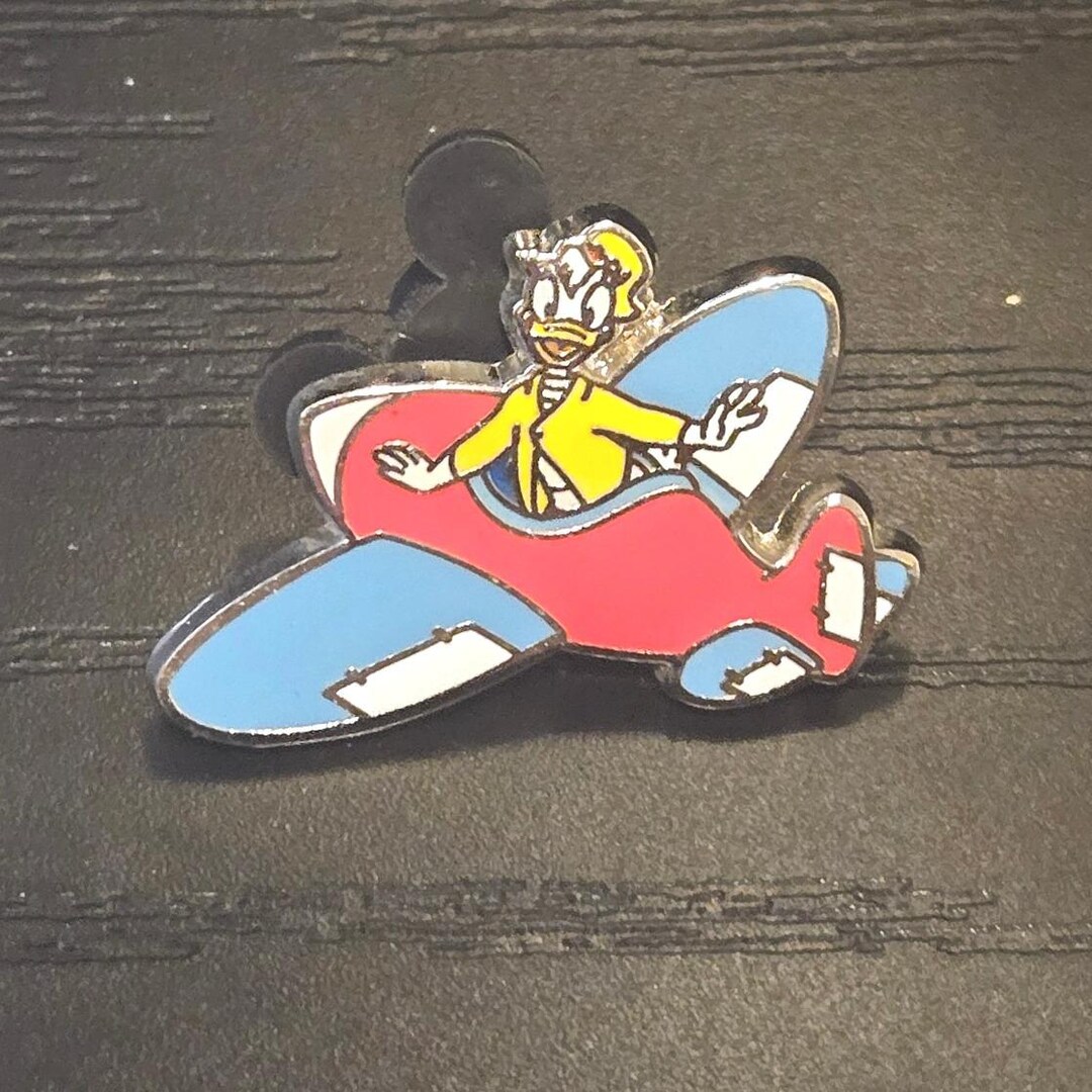 Vintage Walt Disney Travel Company Donald Duck Pilot Pin! - Etsy