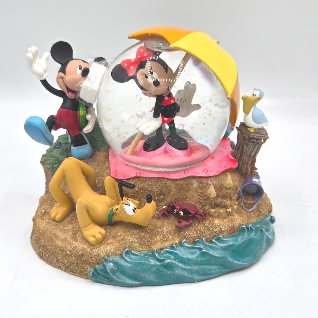 Disney Shopping Inc. "minnie's Yoo Hoo" Mickey & Friends Beach Snow ...