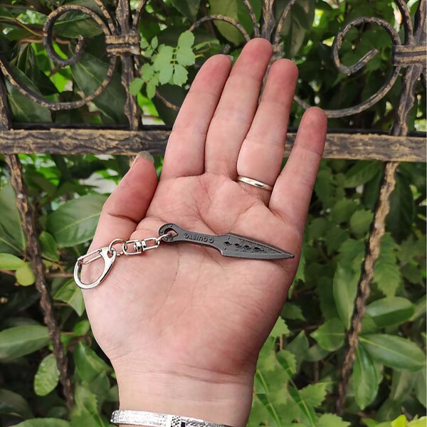 Apex Legends Keychain - Etsy