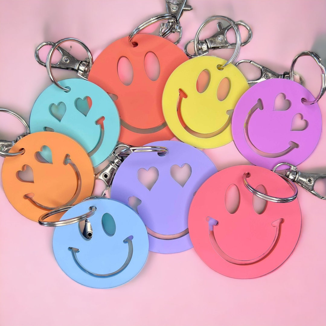 Keyring / Keychain Customised - Emoji Smiley or Love 45mm - Etsy