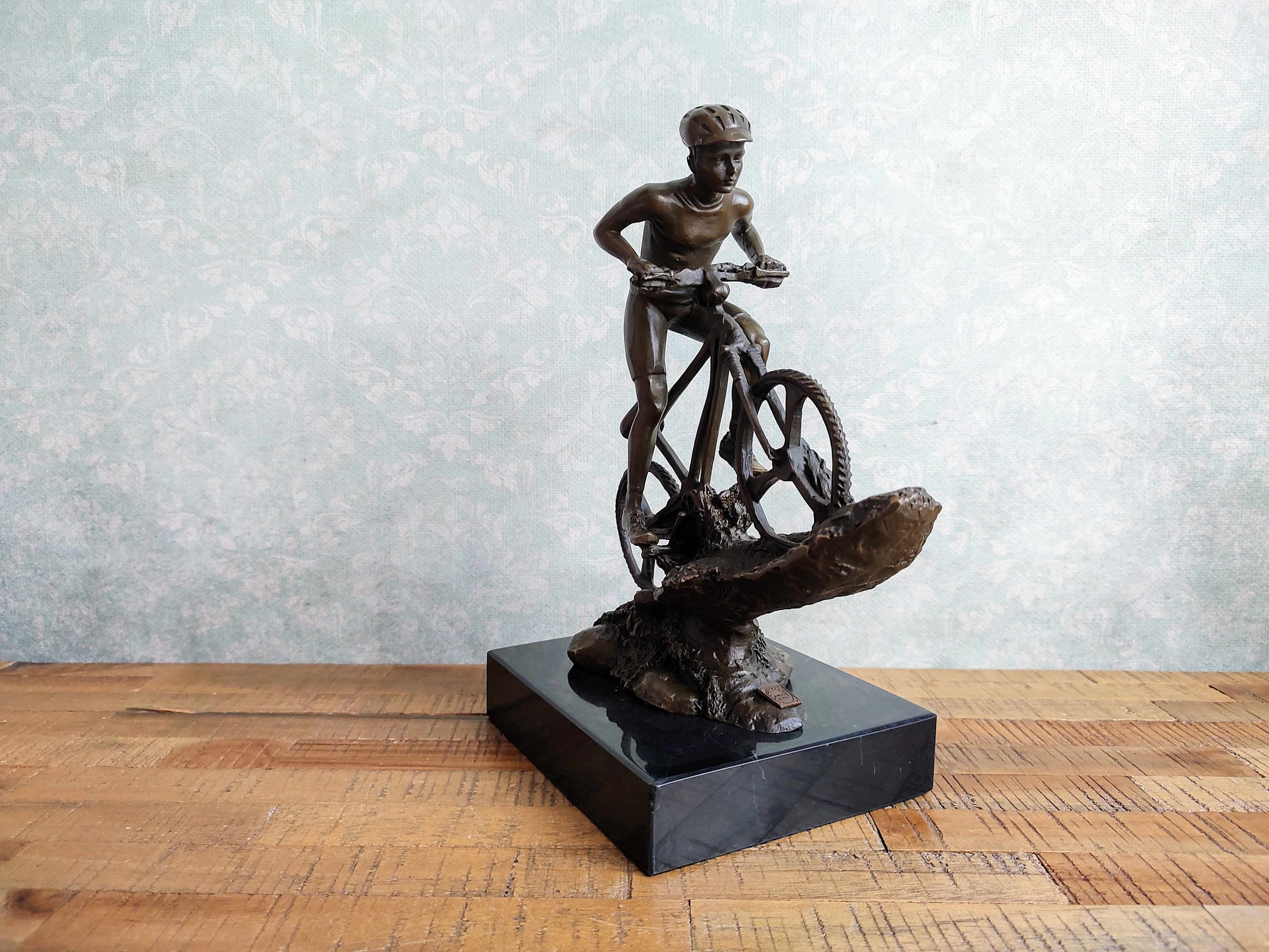 Bronze Mountainbiker Sculpture Outdoor Sports Trophy Bronze ...