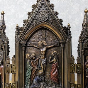 Calvary Crucifixion Triptych - Home Altar Decor - Jesus Christ Nailed to Cross Foldable Church ...