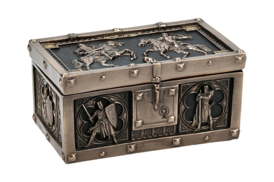 Knight’s Chest With Bas-reliefs of Templar Crusaders and Saracens ...