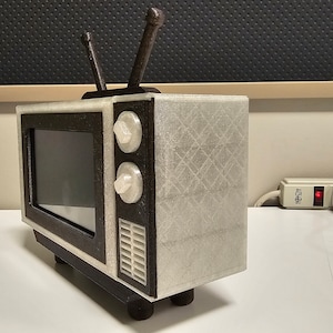 Retro Tv Nintendo Switch Display / Switch Holder / Gaming Accessory ...