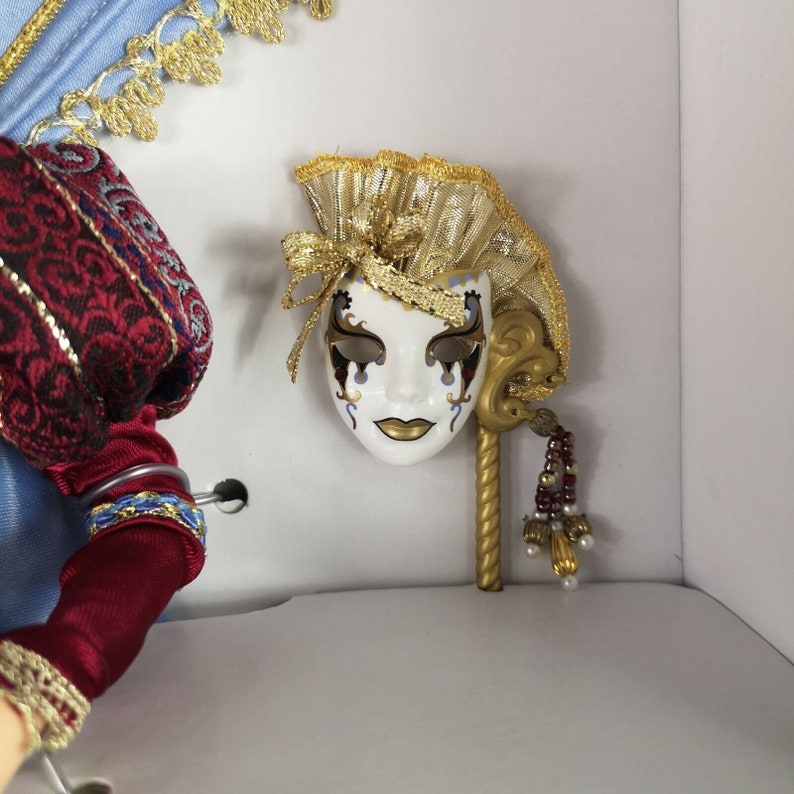 Barbie 1999 Masquerade Gala Venetian Opulence Barbie Doll Limited ...