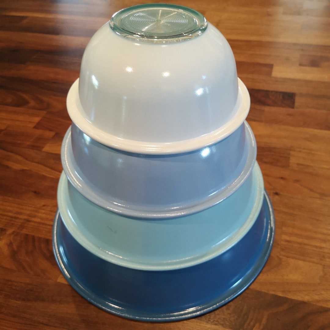 Pyrex 322 323 325 326 Set of 4 Moody Blues Clear Bottom Mixing Bowls ...