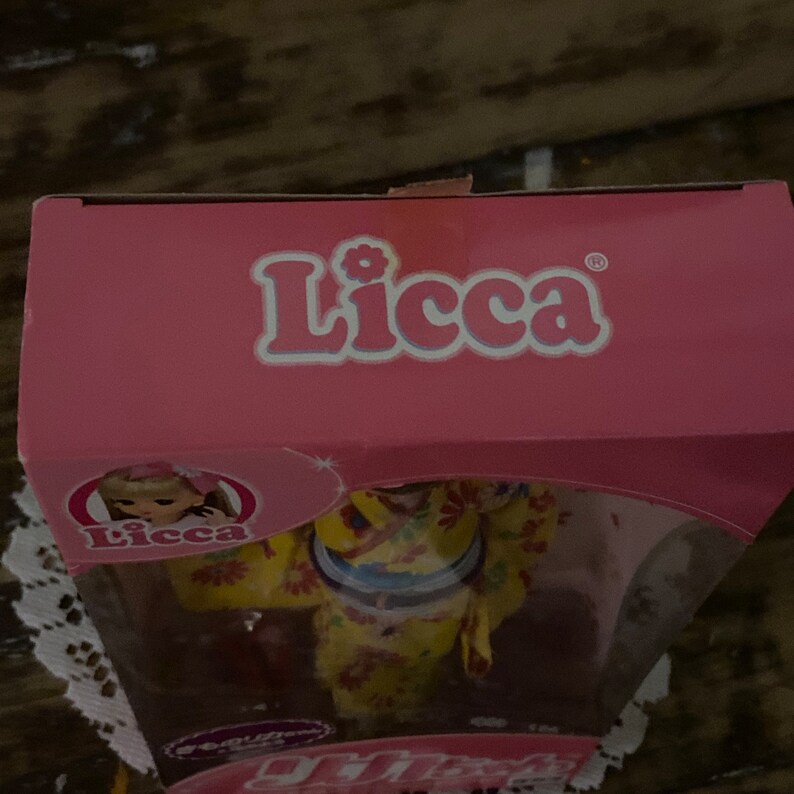 Licca 1987 Vintage Doll in Box Floral Design Kimono With Accessories - Etsy