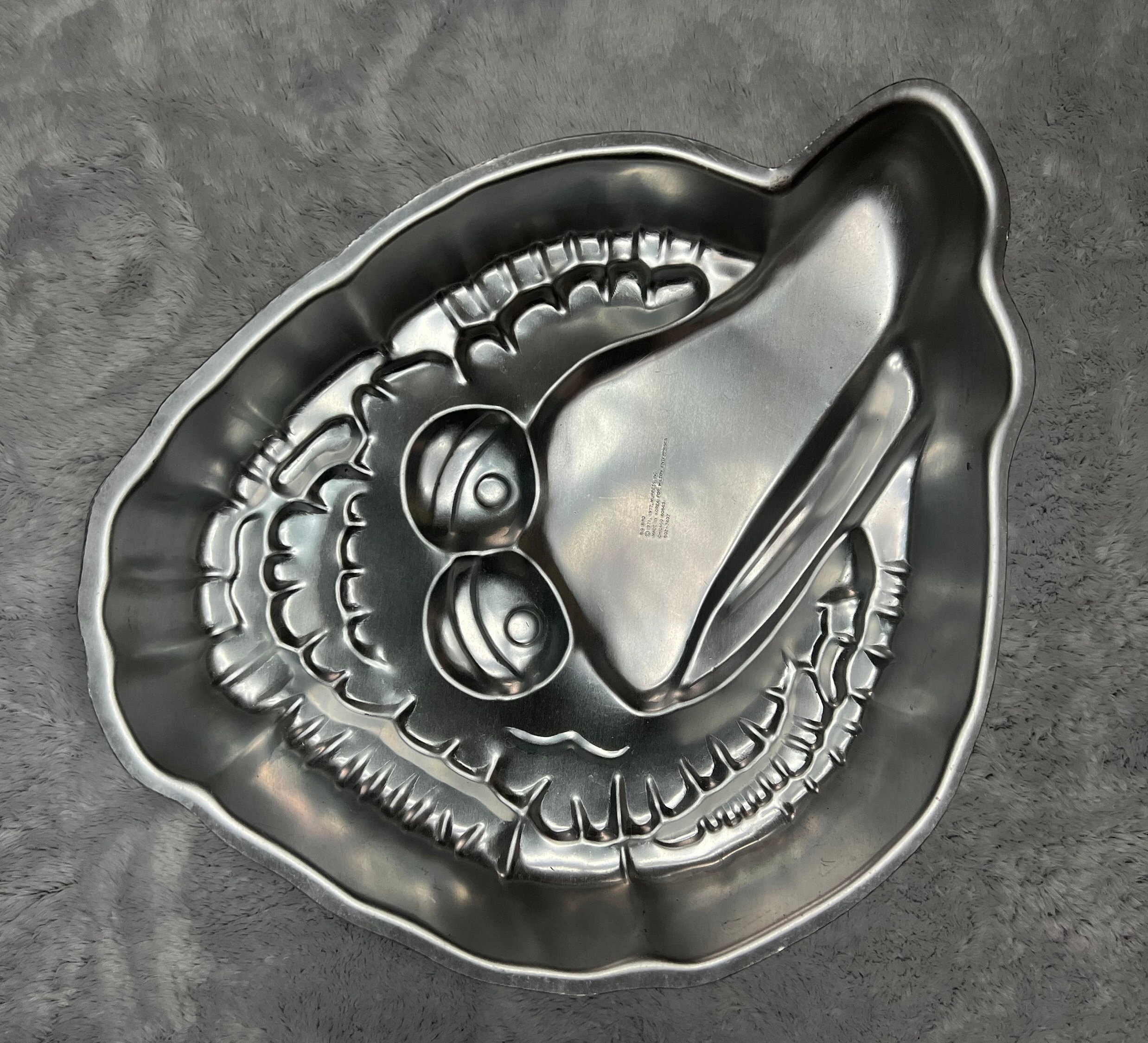 Aluminum Cake Pans, Vintage Aluminum Cake Pan Collection, Garfield ...