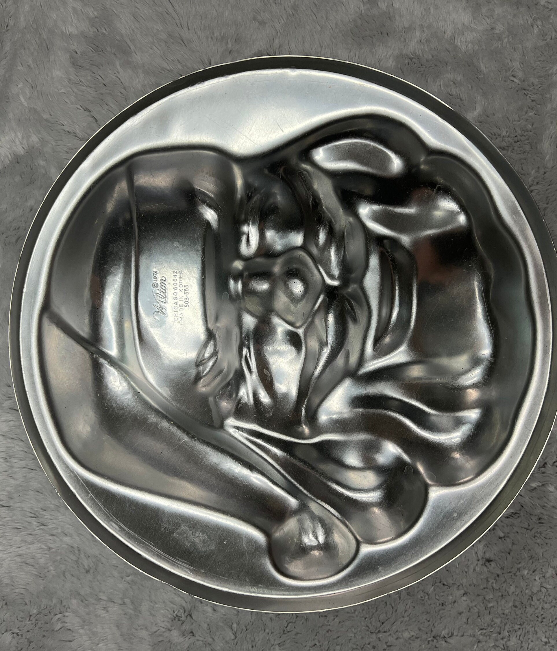 Aluminum Cake Pans, Vintage Aluminum Cake Pan Collection, Garfield ...
