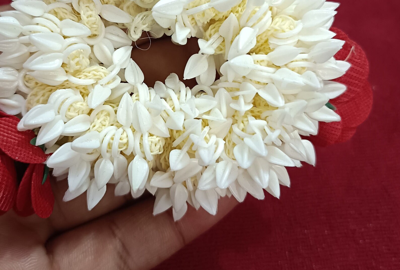 White Gajras Floral Jewelry Haldi/ Mayoon Jewelry / Indian Floral ...