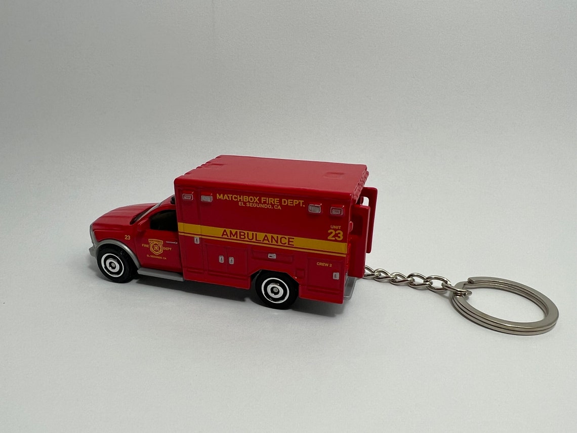 AMBULANCE Keychain Moving Parts Opening Doors Matchbox, A&E Worker Gift ...