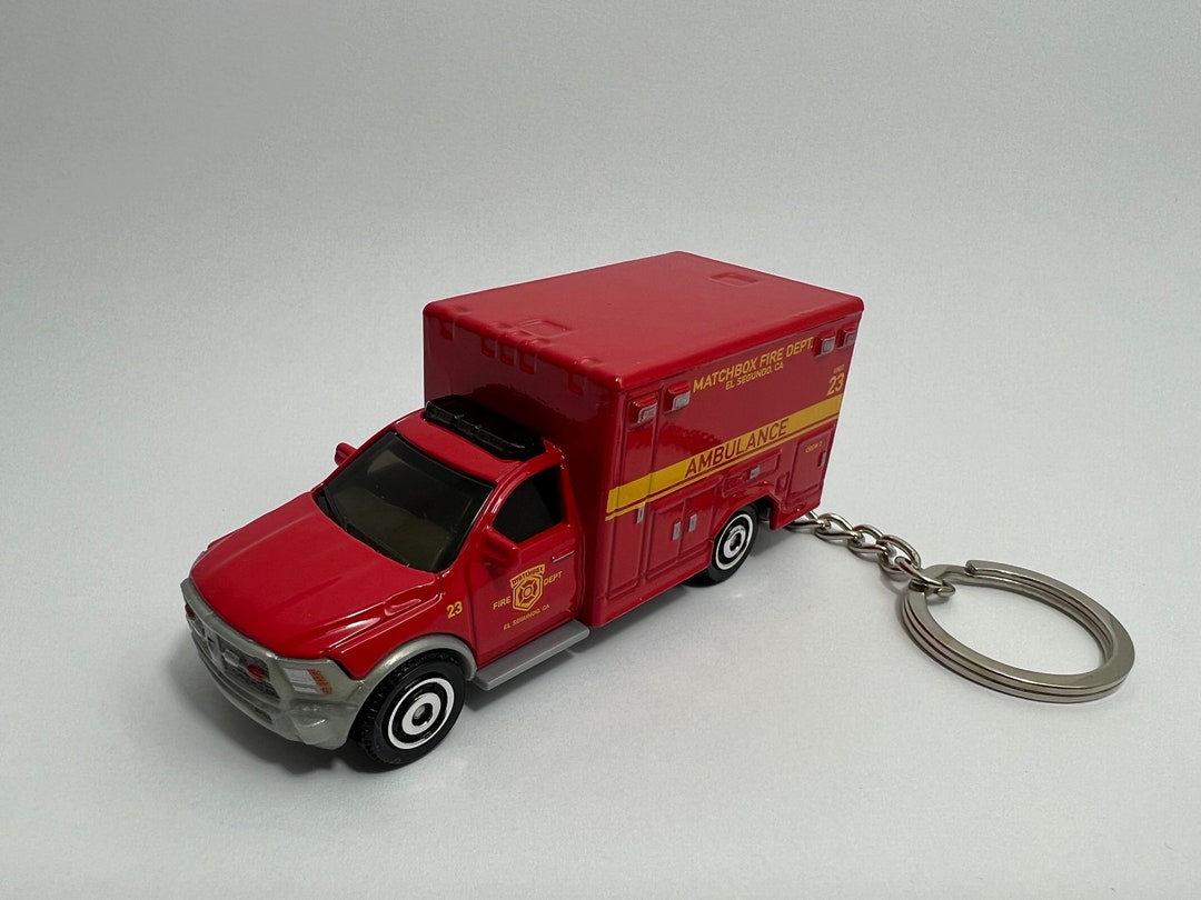 AMBULANCE Keychain Moving Parts Opening Doors Matchbox, A&E Worker Gift ...