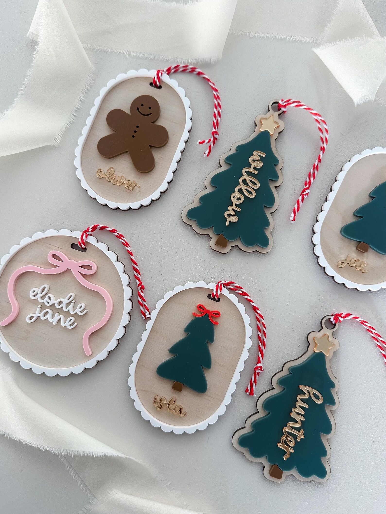Personalized Christmas Ornament Set of 4 | Scalloped Christmas Ornament ...