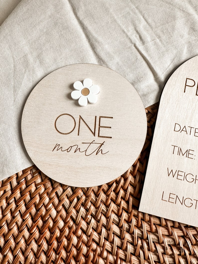 Daisy Birth Announcement Sign Name Announcement Sign Newborn Photo Prop ...