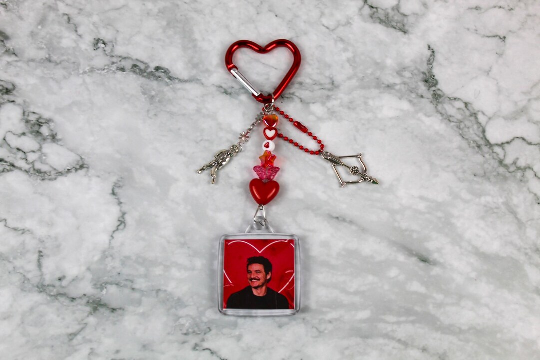 Pedro Pascal Carabiner Keychain, TLOU Keyring Stocking Stuffer Charms ...