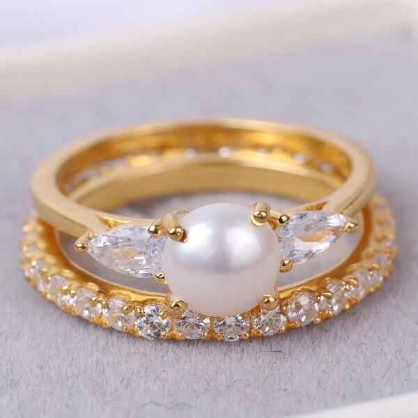 Pearl Engagement Ring Set - Etsy