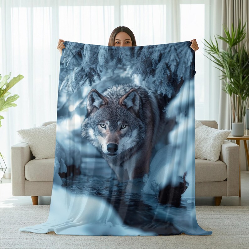Wolf Fleece Blanket: Wildlife Lover Gift - Etsy