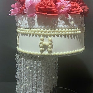 Cake Riser | Floating CAKE Stand - Etsy