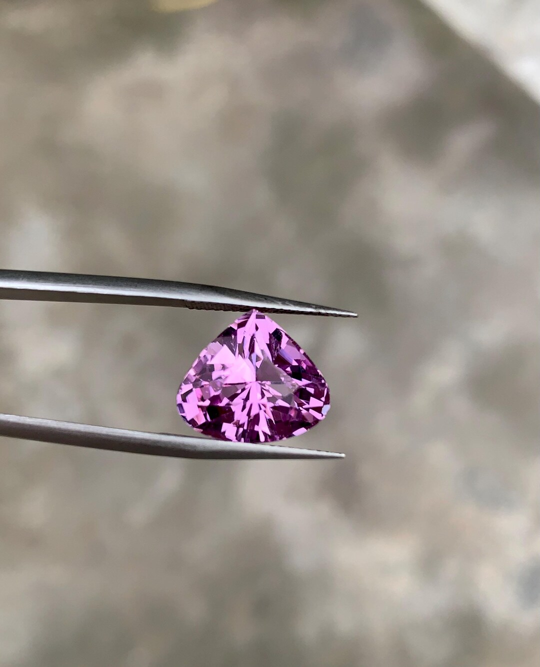 Natural Fuchsia Pink Heart Shape Kunzite Gemstone for Jewelry Making ...