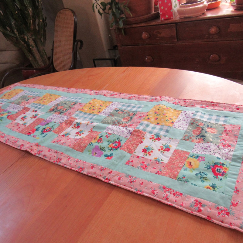 Spring Table Runner - Etsy