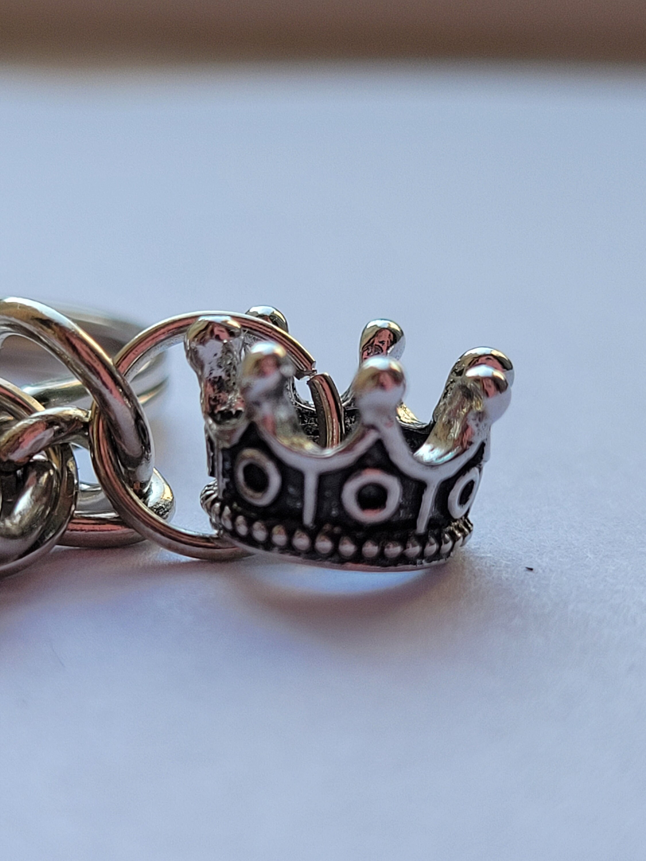 Queen Charlotte: A Bridgerton Story Inspired Keychain/keyring, Book and ...