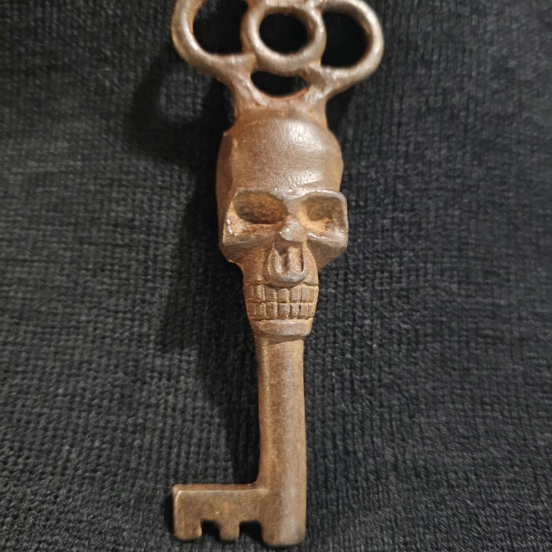 Skeleton Key Art - Etsy